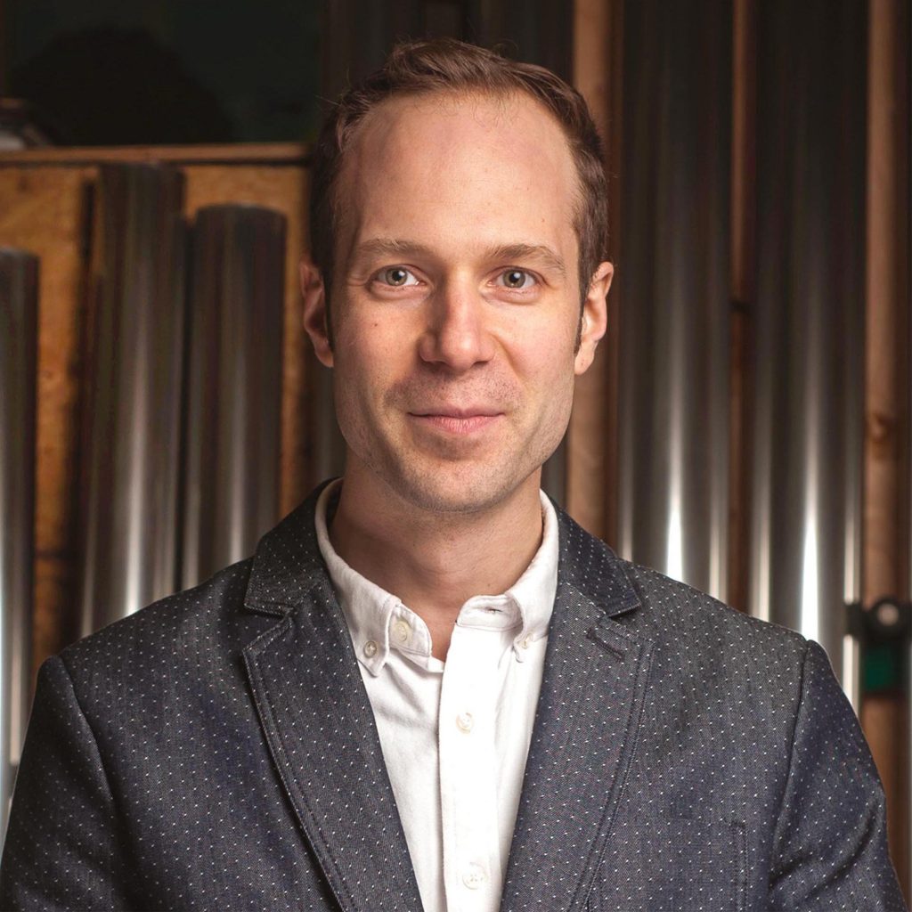 The team | Juget-Sinclair